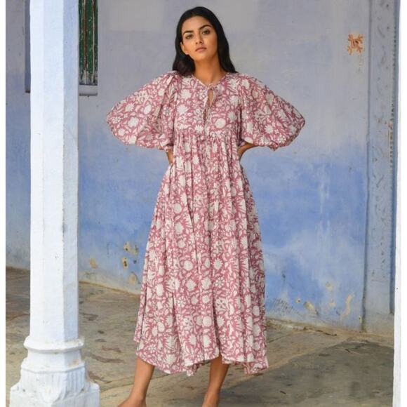 Daughters of India | Dresses | Daughters Of India Kyra Midi Dress ...